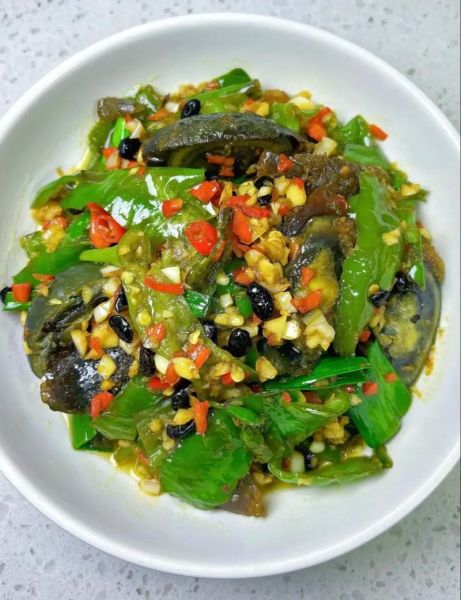 皮蛋擂辣椒怎么做_皮蛋擂辣椒家常做法-第1张图片-山城妙识 皮蛋擂辣椒怎么做_皮蛋擂辣椒家常做法-第1张图片-山城妙识