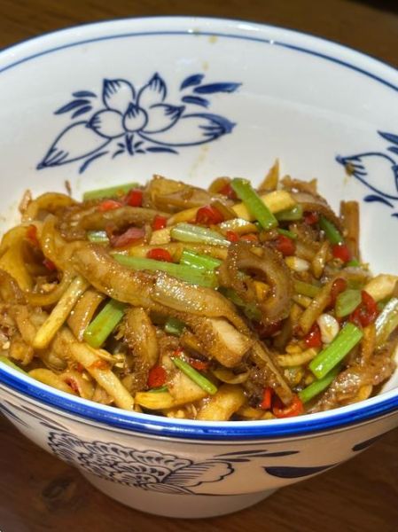 酸辣牛肚怎么做_酸辣牛肚焯水几分钟-第1张图片-山城妙识