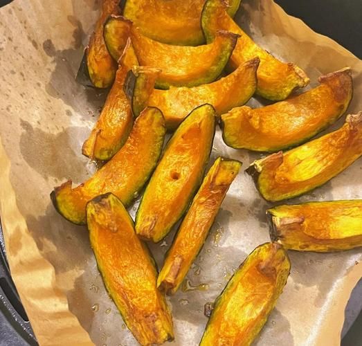 烤箱烤贝贝小南瓜的做法_贝贝小南瓜要烤多久-第1张图片-山城妙识 烤箱烤贝贝小南瓜的做法_贝贝小南瓜要烤多久-第1张图片-山城妙识