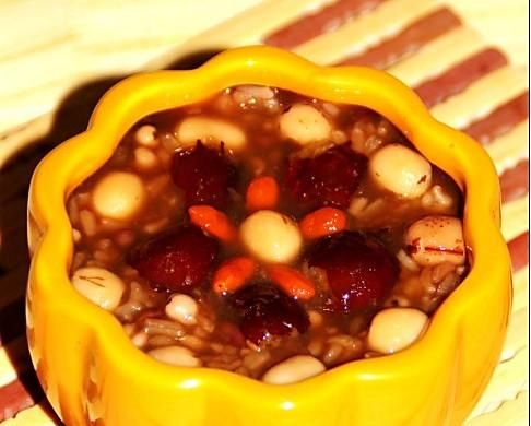 莲子粥怎么煮好吃_莲子粥的做法窍门-第2张图片-山城妙识