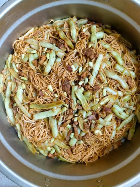 豆角蒸卤面怎么做_豆角蒸卤面家常做法-第3张图片-山城妙识