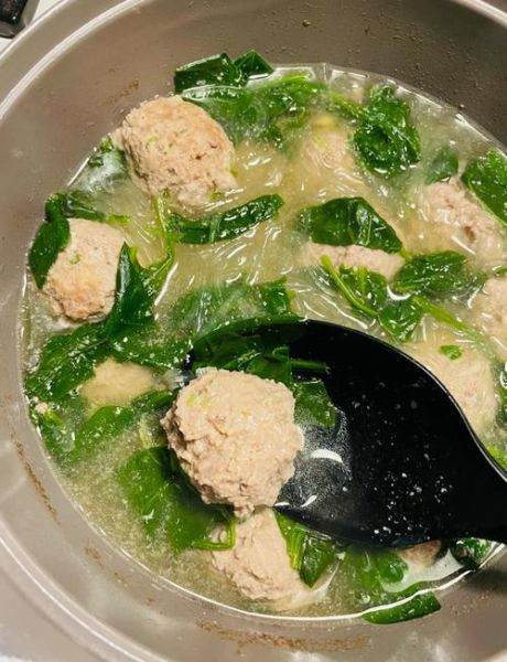 菠菜丸子汤怎么做_菠菜丸子汤的营养价值-第2张图片-山城妙识 菠菜丸子汤怎么做_菠菜丸子汤的营养价值-第2张图片-山城妙识