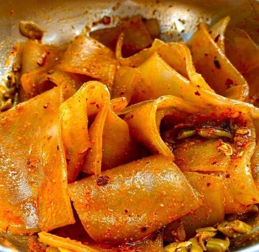 苕皮是什么做的_苕皮怎么做好吃-第1张图片-山城妙识