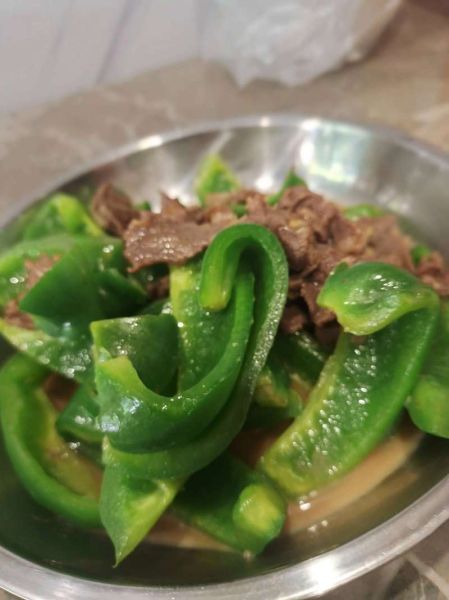 灯笼椒炒肉怎么做_灯笼椒炒肉用什么肉最好-第3张图片-山城妙识 灯笼椒炒肉怎么做_灯笼椒炒肉用什么肉最好-第3张图片-山城妙识