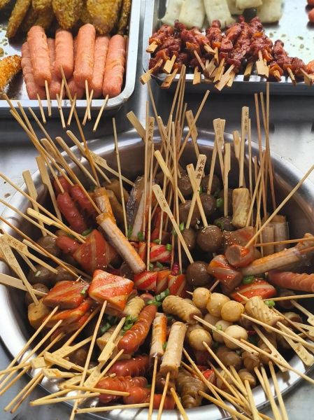 摆摊卖冷锅串串赚钱吗_新手如何起步-第3张图片-山城妙识