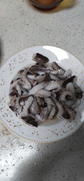 凉拌八爪鱼怎么做_八爪鱼焯水多久才嫩-第3张图片-山城妙识 凉拌八爪鱼怎么做_八爪鱼焯水多久才嫩-第3张图片-山城妙识