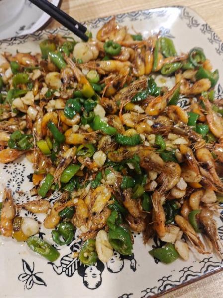 干河虾怎么炒好吃又简单_干河虾炒几分钟才香-第3张图片-山城妙识 干河虾怎么炒好吃又简单_干河虾炒几分钟才香-第3张图片-山城妙识