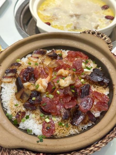 腊肉煲仔饭怎么做_腊肉煲仔饭用什么米最好-第3张图片-山城妙识