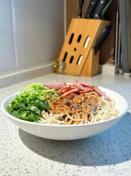 凉面条怎么做好吃_家常凉面条的做法大全-第3张图片-山城妙识