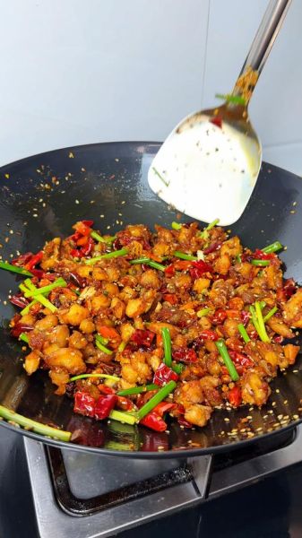 重庆辣子鸡怎么做_正宗辣子鸡视频教程-第2张图片-山城妙识 重庆辣子鸡怎么做_正宗辣子鸡视频教程-第2张图片-山城妙识