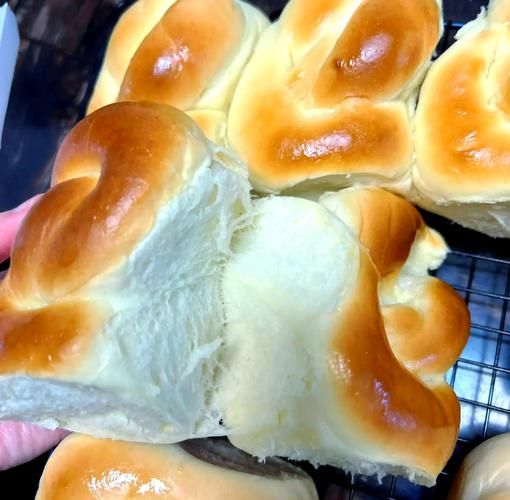 老式面包的做法_老式面包为什么那么香-第1张图片-山城妙识 老式面包的做法_老式面包为什么那么香-第1张图片-山城妙识