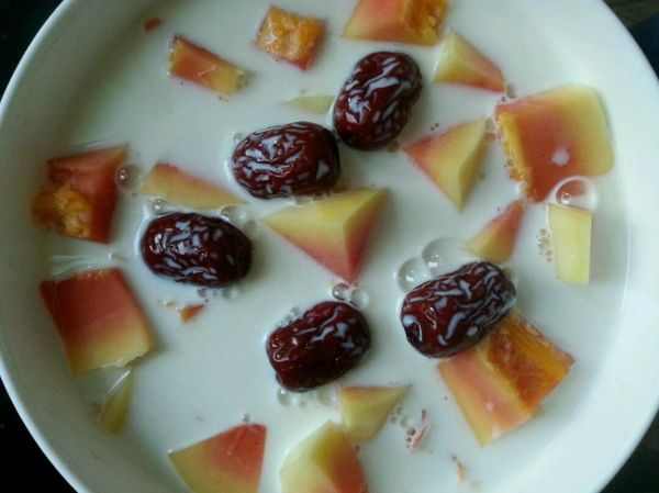 蒸木瓜牛奶怎么做_蒸木瓜牛奶需要多久-第3张图片-山城妙识 蒸木瓜牛奶怎么做_蒸木瓜牛奶需要多久-第3张图片-山城妙识