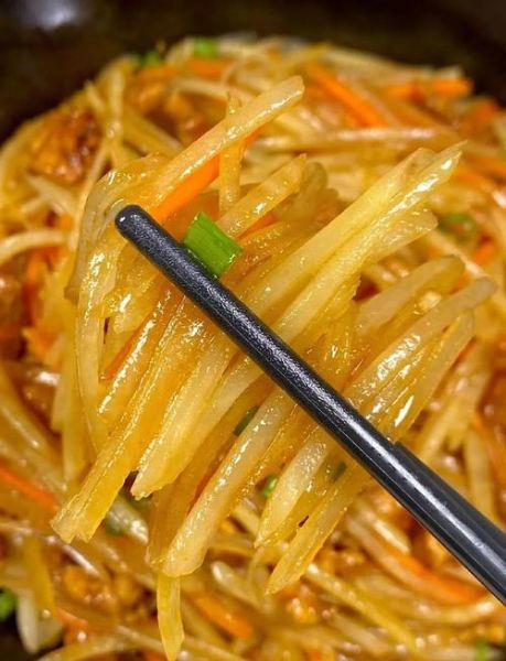 胡萝卜炒肉丝怎么做好吃_胡萝卜炒肉丝的家常做法-第1张图片-山城妙识 胡萝卜炒肉丝怎么做好吃_胡萝卜炒肉丝的家常做法-第1张图片-山城妙识