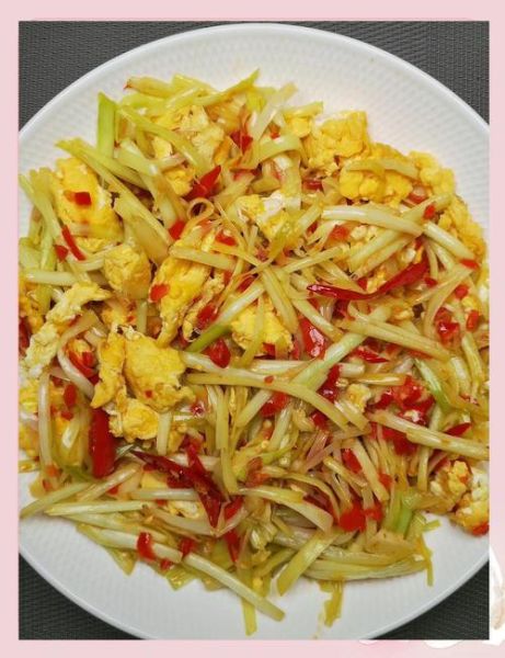 韭黄炒蛋怎么炒才嫩_韭黄炒蛋的营养价值-第2张图片-山城妙识