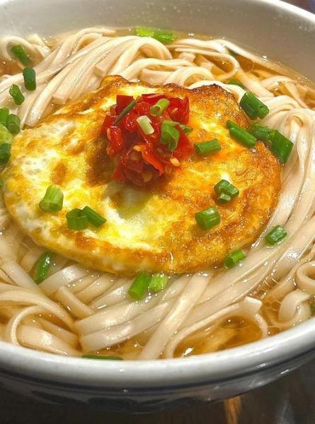 长寿面祝福语怎么说_老人过寿送什么吉利话-第1张图片-山城妙识