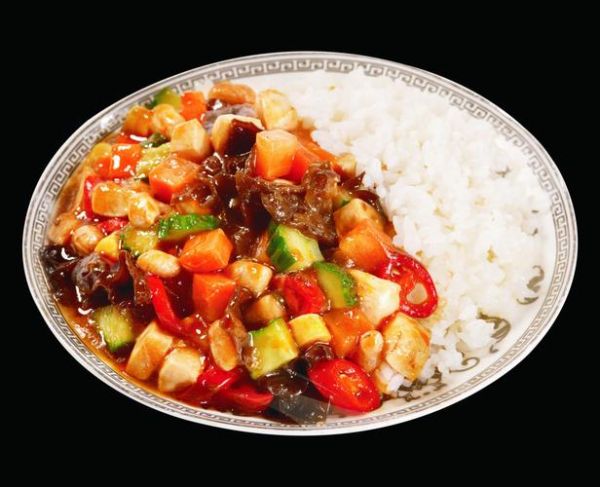 辣子鸡丁盖浇饭怎么做_辣子鸡丁盖浇饭热量高吗-第3张图片-山城妙识