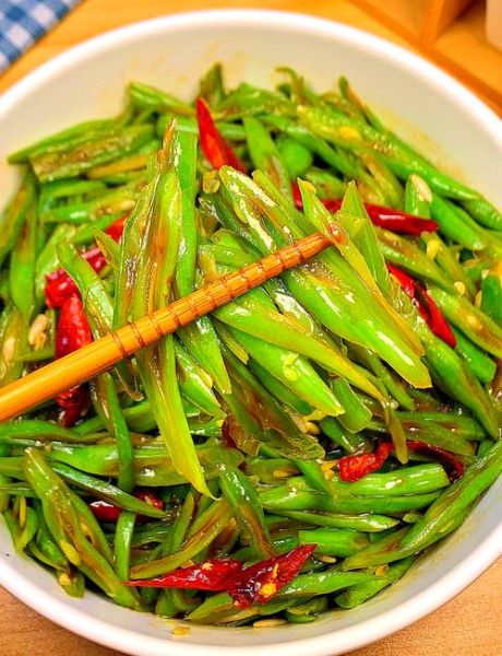 四季豆怎么炒才脆_四季豆焯水几分钟-第1张图片-山城妙识