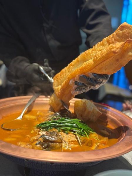 炖大马哈鱼头怎么做_大马哈鱼头炖多久才入味-第3张图片-山城妙识