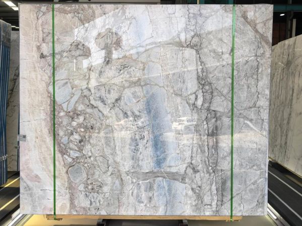 鱼肚灰大理石产地在哪里_鱼肚灰大理石价格贵吗-第2张图片-山城妙识