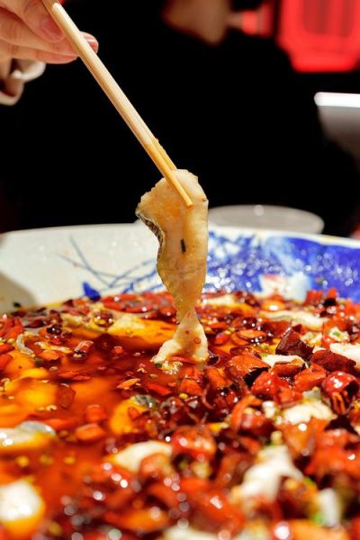 麻辣水煮鱼片怎么做_水煮鱼片嫩滑不碎的秘诀-第3张图片-山城妙识