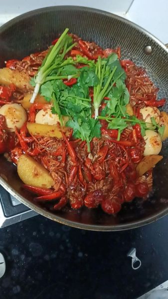 香辣龙虾怎么做_香辣龙虾的做法大全-第3张图片-山城妙识