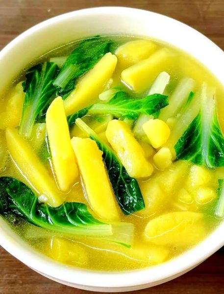 小白菜炖土豆条怎么做好吃_家常做法窍门-第1张图片-山城妙识