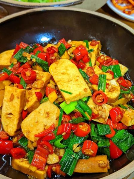 香干怎么炒好吃才不硬_香干炒前怎么处理-第3张图片-山城妙识