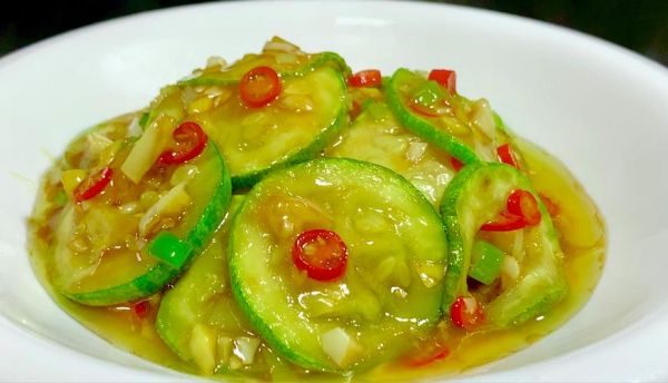 煎西葫芦片怎么做_西葫芦片煎多久才熟-第2张图片-山城妙识