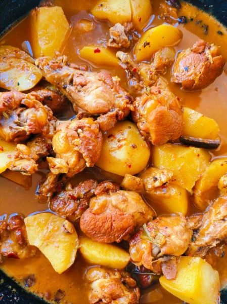 鸡腿炖土豆怎么做_鸡腿炖土豆需要焯水吗-第2张图片-山城妙识