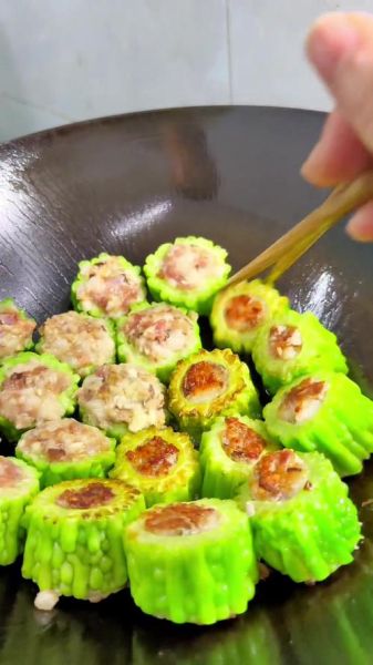 泡苦瓜怎么做不苦_泡苦瓜的家常做法大全-第3张图片-山城妙识