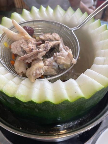 冬瓜炖鸡腿怎么做_冬瓜炖鸡腿的家常做法-第2张图片-山城妙识