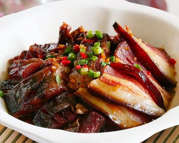 腊味合蒸的做法_腊味合蒸用什么腊味最好-第2张图片-山城妙识 腊味合蒸的做法_腊味合蒸用什么腊味最好-第2张图片-山城妙识