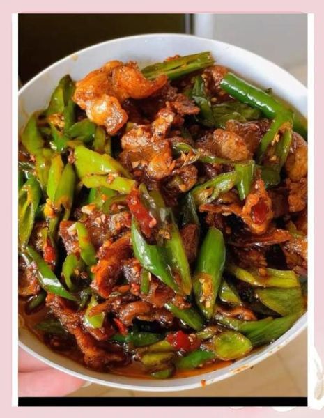 青椒回锅肉怎么做_青椒回锅肉用哪块肉-第2张图片-山城妙识 青椒回锅肉怎么做_青椒回锅肉用哪块肉-第2张图片-山城妙识