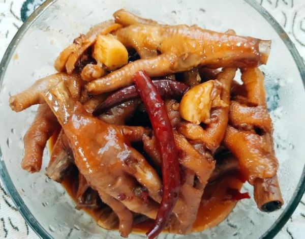 卤鸡爪热量高吗_减肥能吃吗-第1张图片-山城妙识