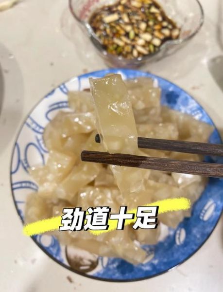 熬皮冻怎么熬_熬皮冻熬多长时间-第3张图片-山城妙识