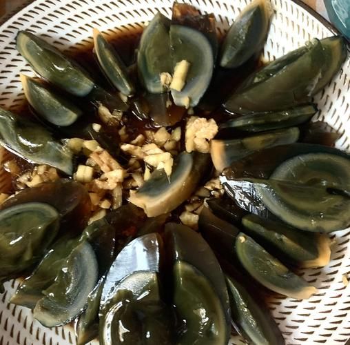 正宗姜汁松花蛋怎么做_松花蛋蘸姜汁比例是多少-第3张图片-山城妙识 正宗姜汁松花蛋怎么做_松花蛋蘸姜汁比例是多少-第3张图片-山城妙识