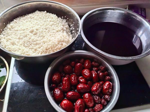 包粽子糯米泡多长时间_糯米泡多久才软糯-第2张图片-山城妙识