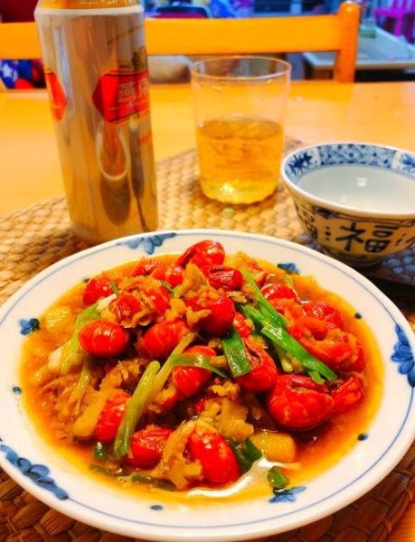 蒜蓉龙虾尾怎么做才好吃_蒜蓉龙虾尾做法窍门-第1张图片-山城妙识