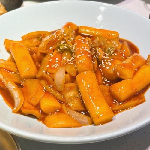 辣炒年糕怎么炒才软糯入味_辣炒年糕用什么辣酱最好-第2张图片-山城妙识 辣炒年糕怎么炒才软糯入味_辣炒年糕用什么辣酱最好-第2张图片-山城妙识