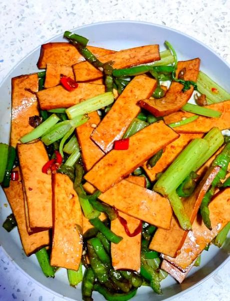 芹菜豆腐干怎么炒_芹菜豆腐干的家常做法-第1张图片-山城妙识 芹菜豆腐干怎么炒_芹菜豆腐干的家常做法-第1张图片-山城妙识