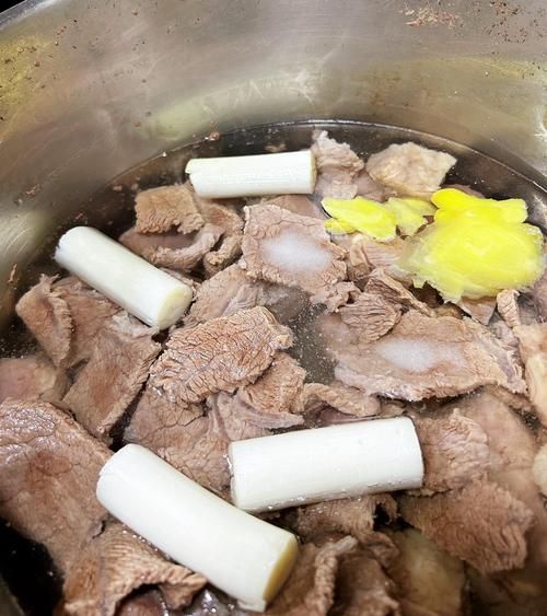 五香牛肉干怎么做_五香牛肉干的做法窍门-第2张图片-山城妙识