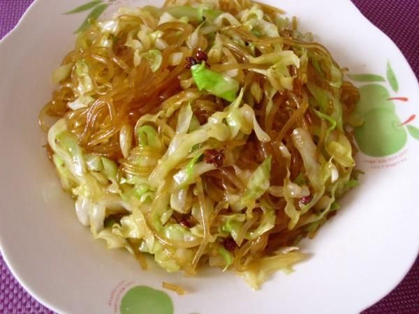 甘蓝炒粉条怎么做_甘蓝炒粉条家常做法-第2张图片-山城妙识 甘蓝炒粉条怎么做_甘蓝炒粉条家常做法-第2张图片-山城妙识