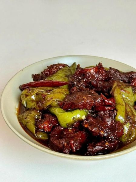 新鲜辣椒牛肉酱怎么做_家常做法窍门-第3张图片-山城妙识