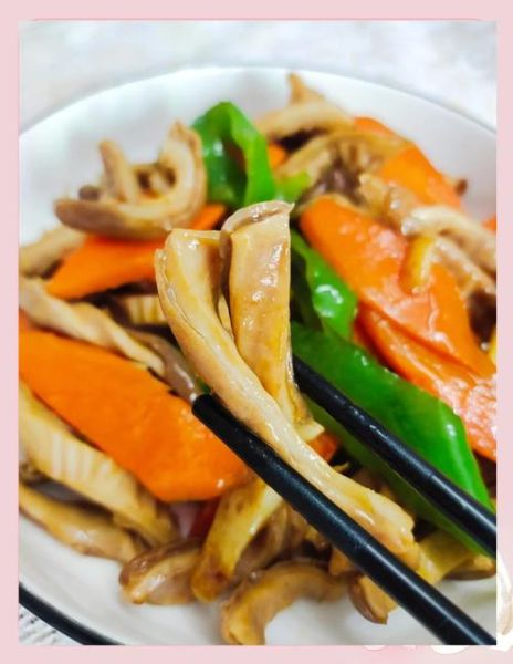 爆炒猪肚怎么炒好吃又嫩_猪肚炒前怎么处理-第1张图片-山城妙识