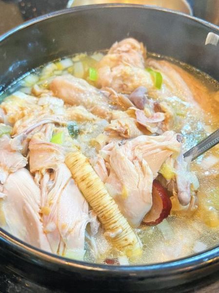 鲜人参炖鸡人参要切吗_整根炖还是切片好-第3张图片-山城妙识