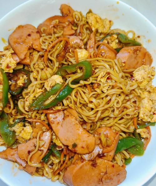 炒面用什么锅炒比较好吃_炒面用什么油炒比较好吃-第3张图片-山城妙识 炒面用什么锅炒比较好吃_炒面用什么油炒比较好吃-第3张图片-山城妙识