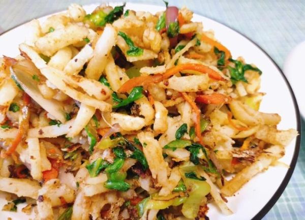 洋芋擦擦怎么做好吃_洋芋擦擦的做法窍门-第2张图片-山城妙识