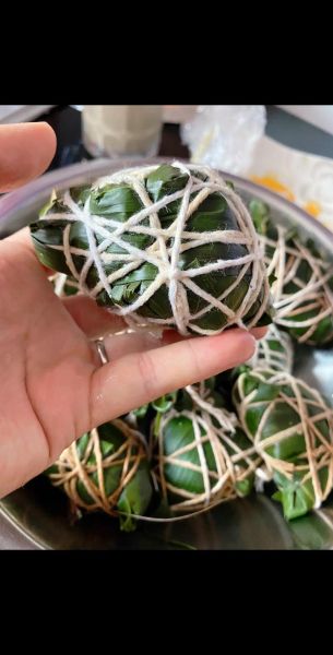 粽子怎么绑绳_粽子绑绳方法视频-第1张图片-山城妙识