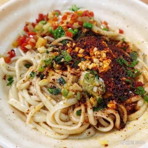 陕西油泼面正宗配方_正宗油泼面怎么做-第3张图片-山城妙识 陕西油泼面正宗配方_正宗油泼面怎么做-第3张图片-山城妙识