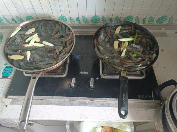 自制风干虾干的做法_虾干怎么保存不变色-第3张图片-山城妙识